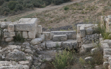 Consulado General H. de Israel | Recorra el bien fortificado Tel Gezer, el bastión bíblico ...