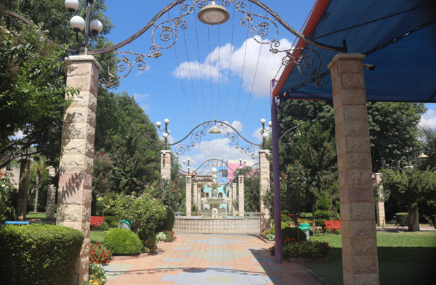 Consulado General H. de Israel | Aldea israelí en la frontera con ...